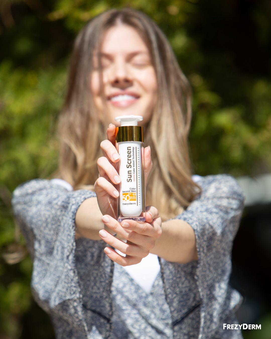 Frezyderm Sun Screen Velvet Color SPF 50+ – Dermafarma Peru